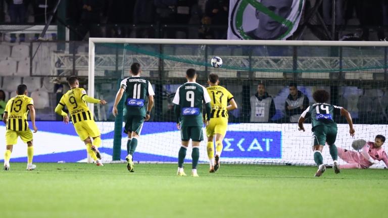 Παναθηναϊκός – ΑΕΚ: Ο Γιόβιτς με εκτέλεση αλά Πανέκνα έκανε το 2-0 στη Λεωφόρο - Monobala