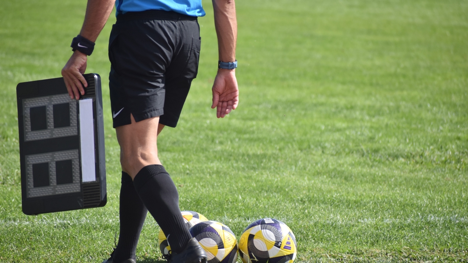 «Σφαγή» ανάμεσα σε διαιτητές - «Βρώμικος χώρος γι' αυτό απέχω», η ατάκα ...