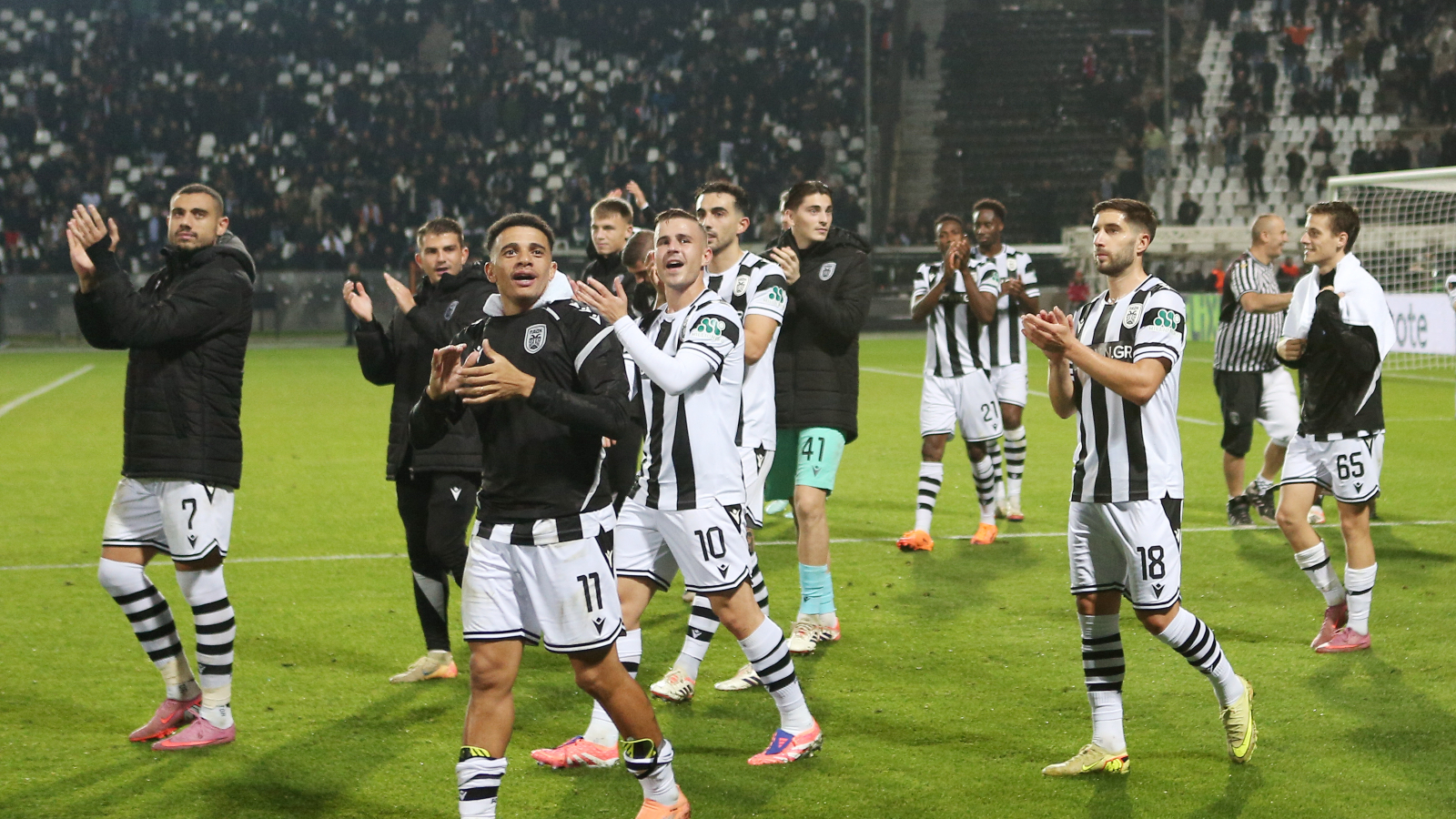 ΠΑΟΚ: Να ‘χα χίλια μάτια... - Monobala