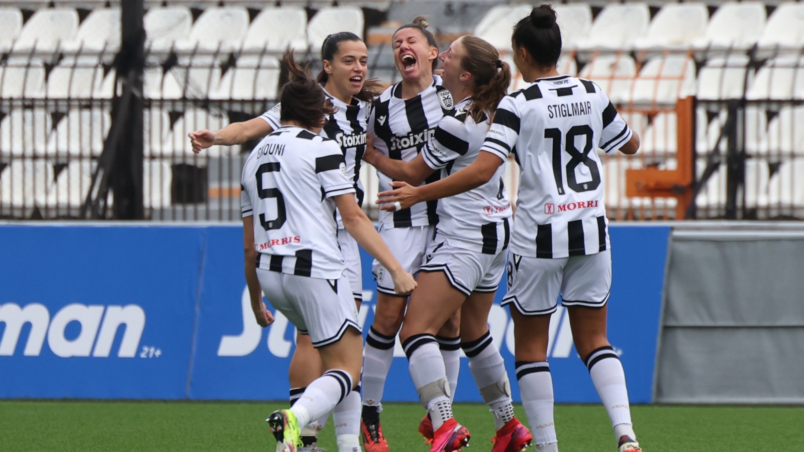 ΠΑΟΚ - ΑΕΚ: Σκοράρει με κεφαλιά η Αργυρίου για το 2-0 του «Δικεφάλου του Βορρά» (video) - Monobala